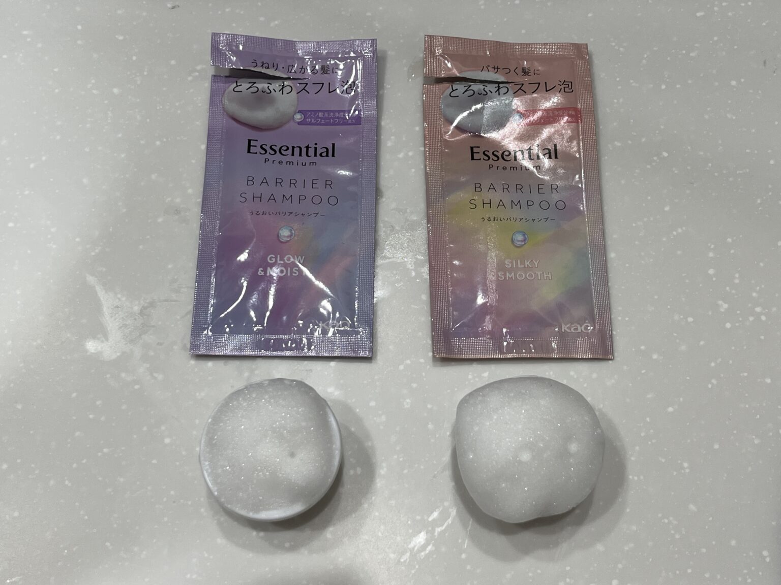 エッセンシャルプレミアムバリアシャンプーはどれがオススメ？グロウ＆モイストとシルキー＆スムースの2種類の違いを徹底比較！｜HAGEDE BLOG（ハゲデブログ）