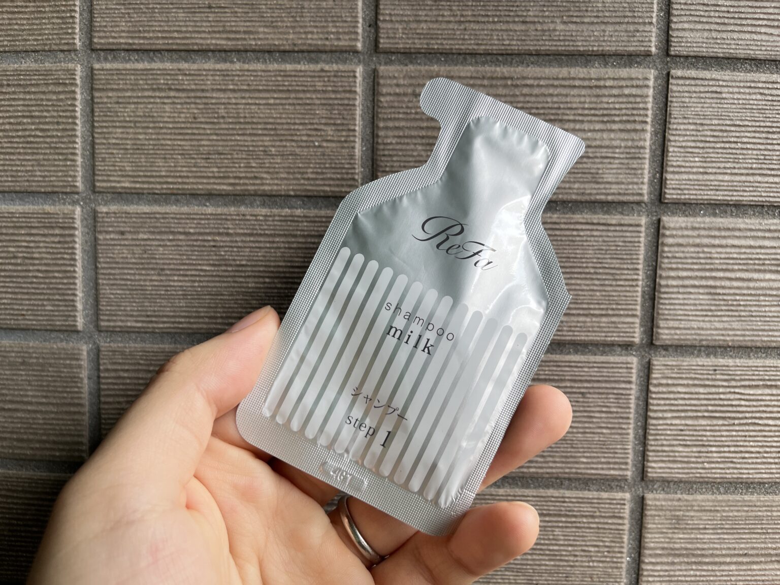 リファ（ReFa） ミルクプロテインシャンプー｜成分解析評価と効果を口コミ｜HAGEDE BLOG（ハゲデブログ）