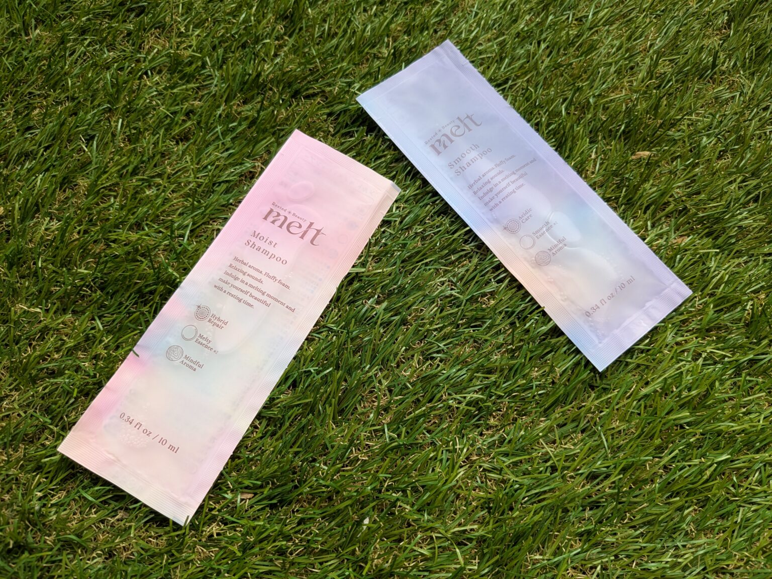 メルトのシャンプーはどっちがオススメ？モイストとスムースの2種類の違いを徹底比較！｜HAGEDE BLOG（ハゲデブログ）